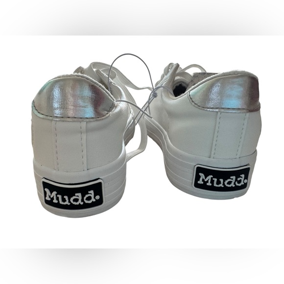 Mudd | Shoes | Mudd New Little Girls Colorful Hearts White Faux Leather ...